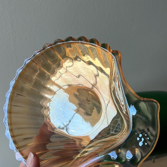 Carnival Glass | Other | Vintage Carnival Glass Peach Lusteware Clam ...
